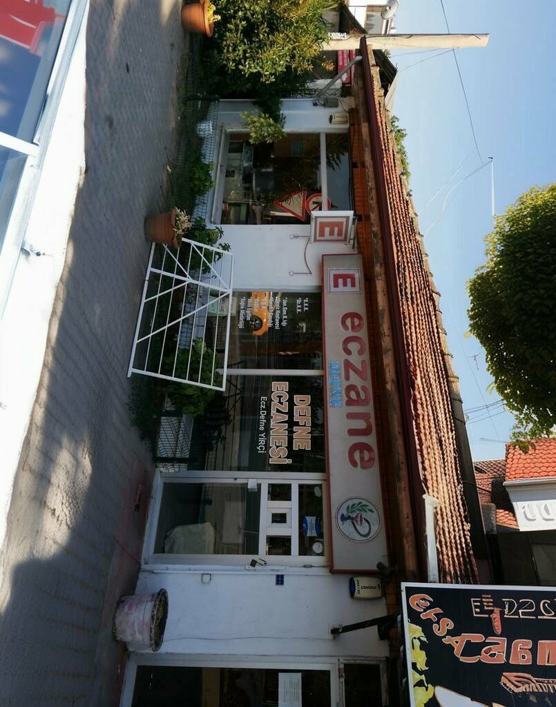 Eczaneler Defne Eczanesi, Altınova, foto