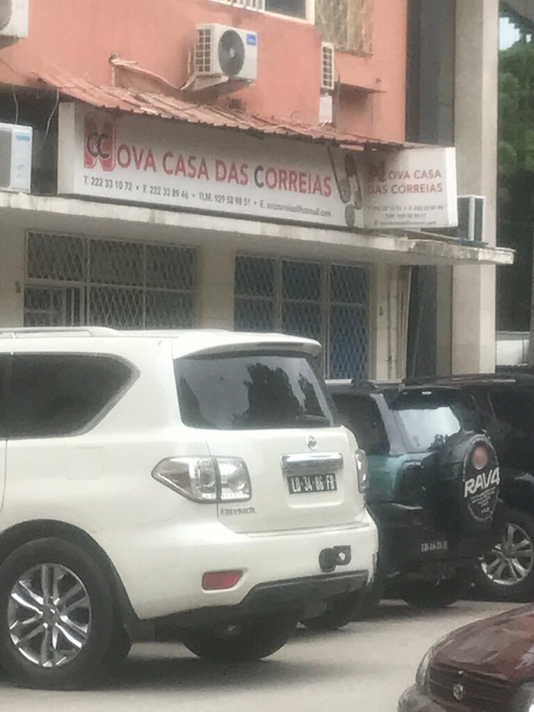 Otomobil yedek parçaları Nova Casa das Correias, Loanda, foto