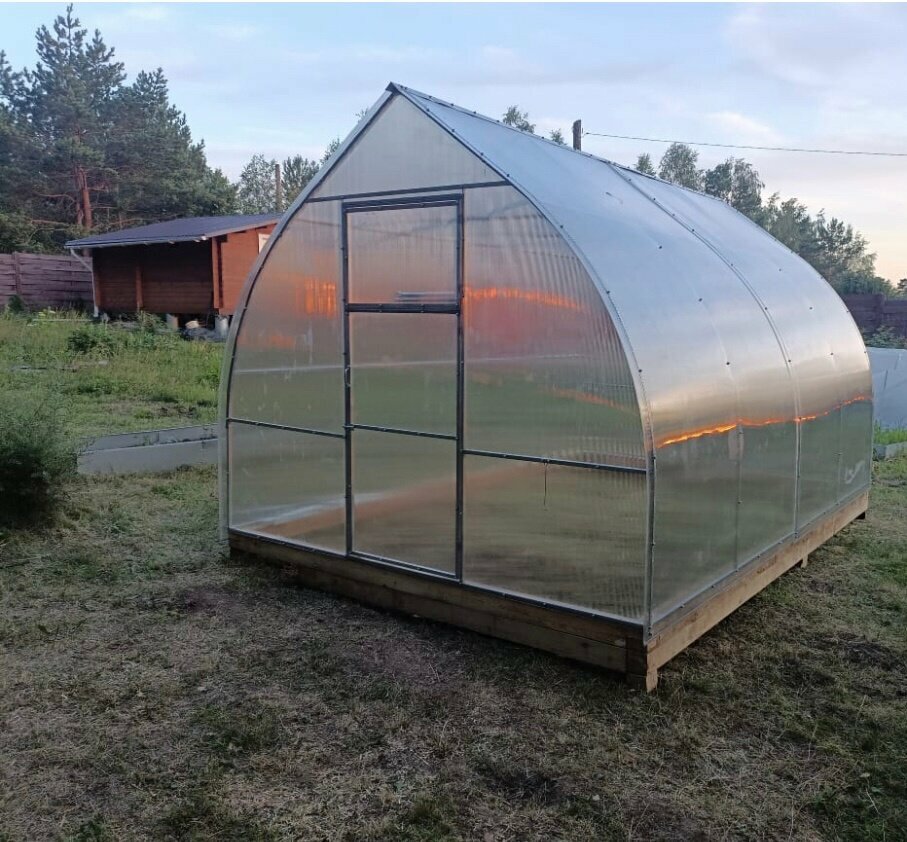 Sera ekipmanları Fazenda, Krasnoyarsk, foto