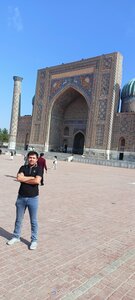 Osh Center (Teraktagi ko'chasi No:16), kafe  Mergilân'dan