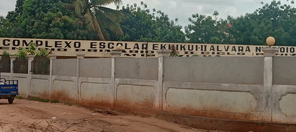 Ortaokul Escola Ekwiki II, Loanda, foto