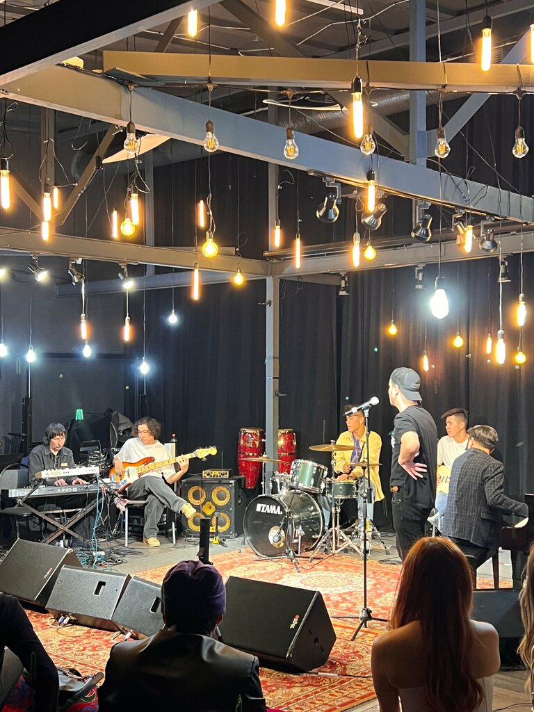 Kültürel etkinlikler için kiralık alanlar Ala Space, Almatı, foto