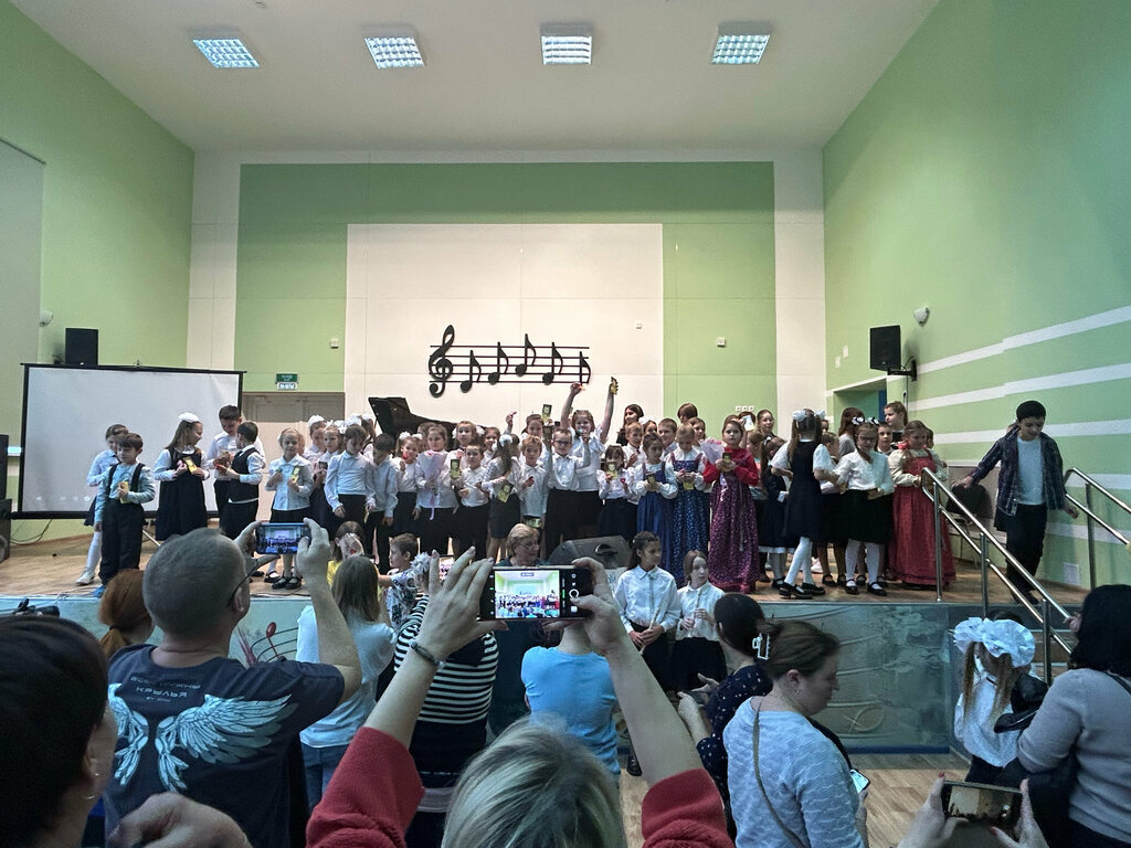 Sanat okulları Volokolamsk Children's Art School, Volokolamsk, foto