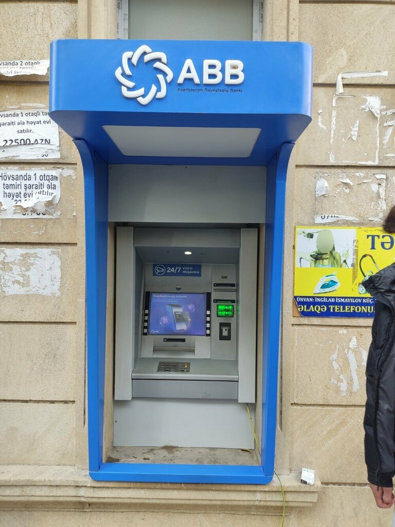ATM'ler International Bank, Bakü, foto