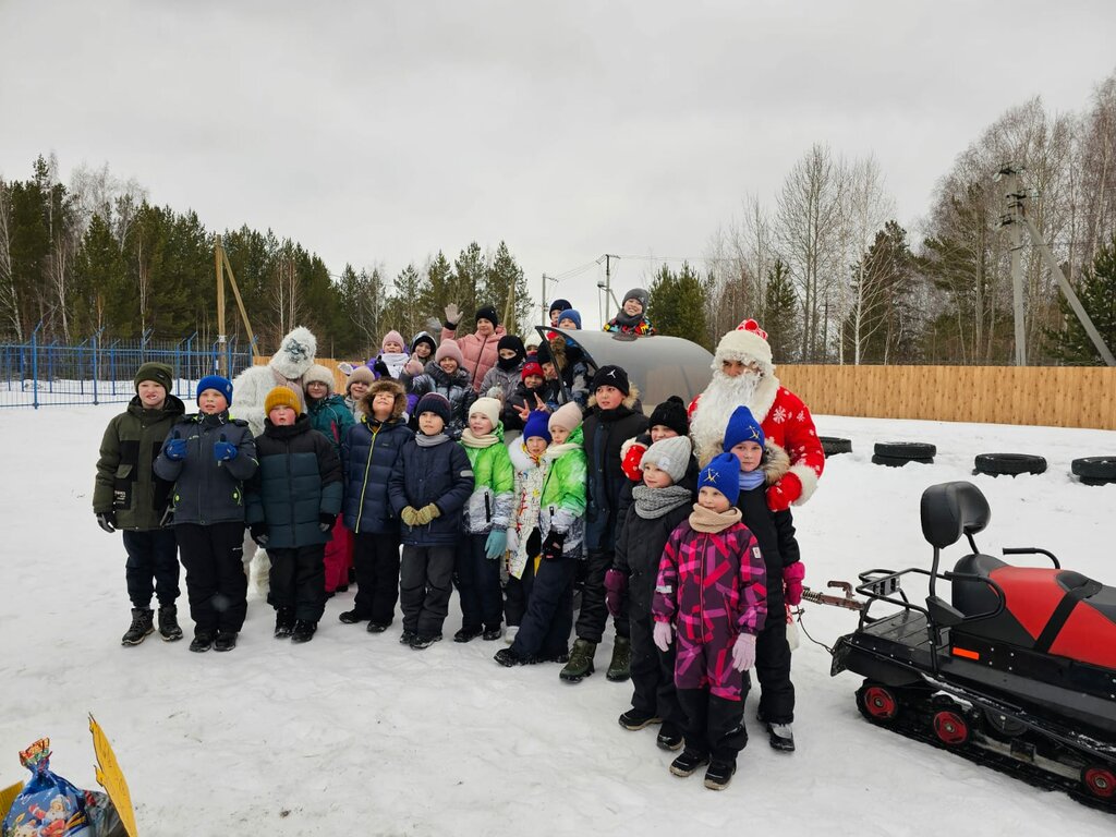 Kafe Бугры парк, İrbit, foto