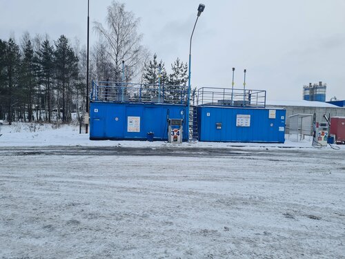 Benzin istasyonu Kirishiavtoservis, Saint‑Petersburg ve Leningradskaya oblastı, foto