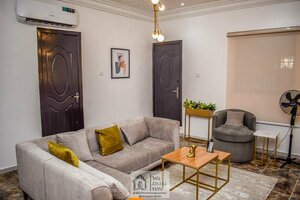 Stunning 1-bed Apartment in Lekki Phase 1 (Lagos, Lekki), otel  Dünya'dan
