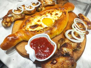 Sima (ulitsa Stroiteley No:5А), kafe  Vladimir'den