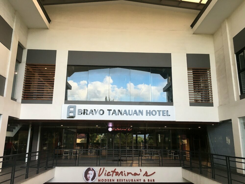 Otel Bravo Tanauan Hotel, , foto