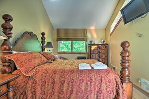 Killington Condo w SPA ~ 3 Miles to Ski Resort! (Vermont, Rutland County, Killington), otel  Vermont Eyaleti'nden