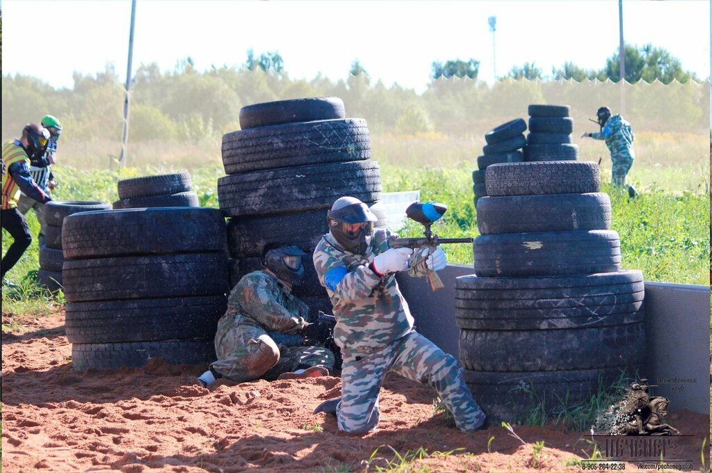 Paintball Paintball klub Pecheneg, Saint‑Petersburg ve Leningradskaya oblastı, foto