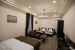 Boutique Living Hotel (Armen Takhtajian Street No:2, Yerevan), otel  Erivan'dan