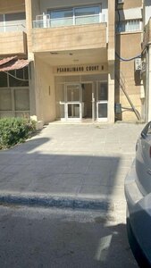 Next to the beach Mackenzie Studio (Larnaca), otel  Larnaka'dan