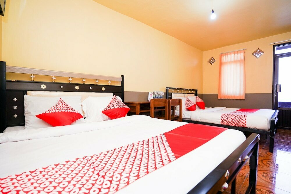 Otel Oyo 1378 Tengger Indah Homestay, , foto