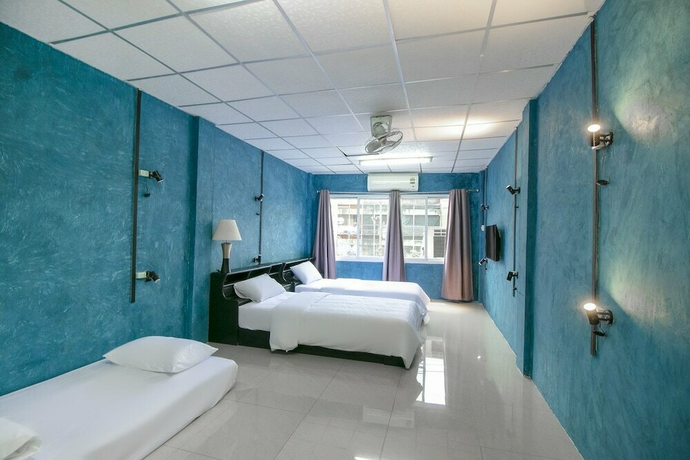 Otel Oyo 1158 Thestaycafe Hostel, Bangkok, foto