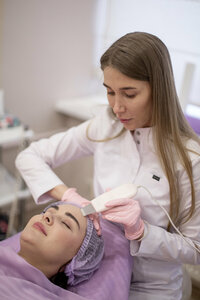Cosmetology Clinic Provans (Degtyarnaya Street No:10), kozmetoloji, kozmetik salonları  Saint‑Petersburg'dan