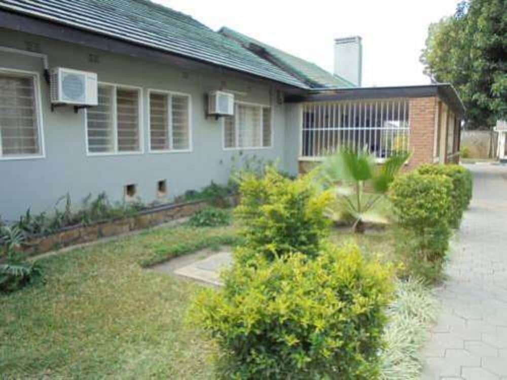 Otel Belden's Nest Lodge, Ndola, foto