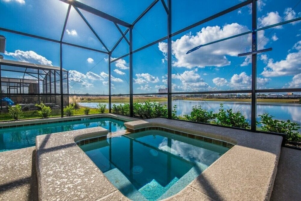 Otel 5 Bed Storey Lake Villa with Games & Pool, Orlando, foto