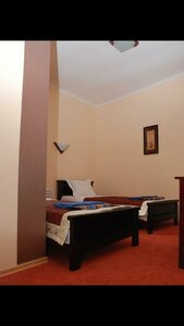 Hotel Kalabria (Skopje, Kemal Ataturk), otel  Skopje'den