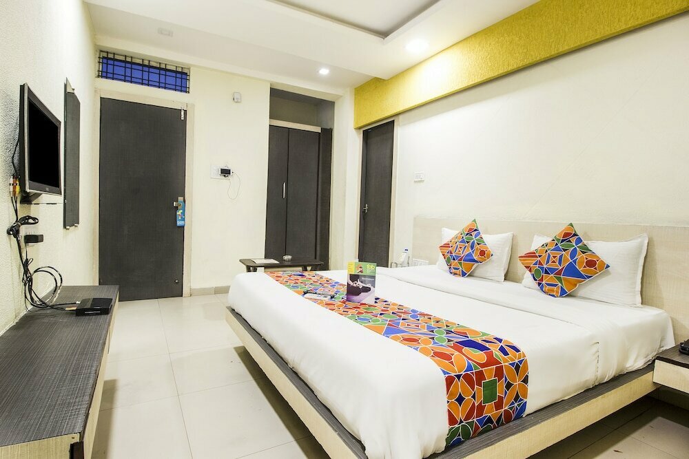 Otel FabExpress Svl, Indaur, foto