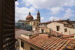 Lovely 4bd Apt 3min Walk to Ponte Vecchio (Via Maggio No:4, Florence), otel  Floransa'dan