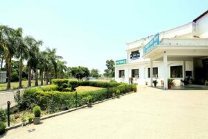 Youth Hostel (State of Uttarakhand, City of Haridwar), otel  Haridwar'dan