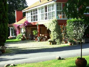 Camping Los Manzanos (Galicia, Pontevedra, Vilanova de Arousa, Rúa Nova), otel  Galisya'dan