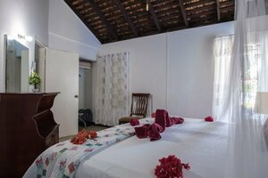 Beach Palm Villa (Saint Catherine, Old Harbour Bay), otel  Trelawny'den