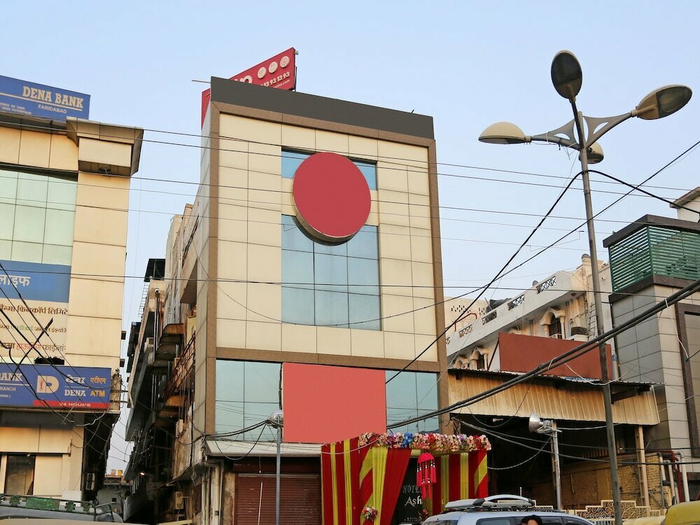 Otel Oyo 834 Hotel Aashirwaad, Faridabad, foto