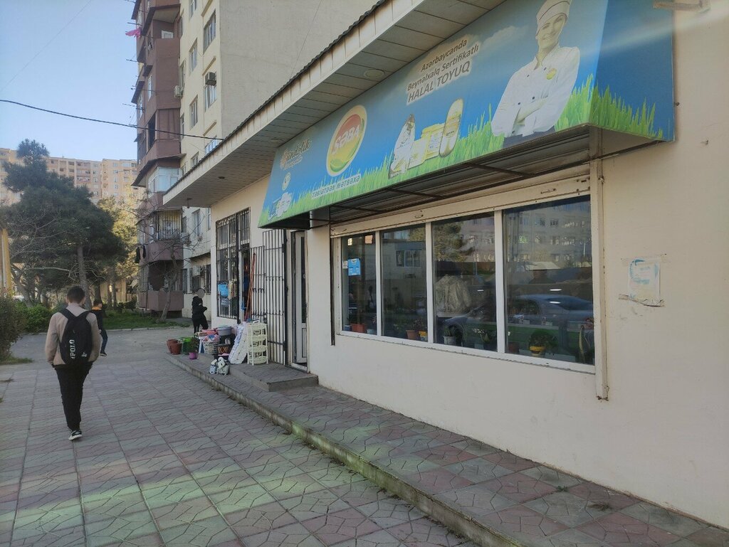 Kanatlı hayvan ürünleri ve yumurta Səba, Bakü, foto