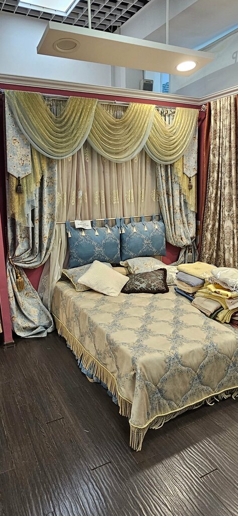 Perde ve korniş üreticileri Tach Salon, Omsk, foto