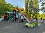 Playground (Kaliningrad, Yuzhnyy Park), oyun alanı  Kaliningrad'dan