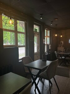 Гиро (Kommunisticheskiy prospekt No:17А), kafe  Kurçatov'dan