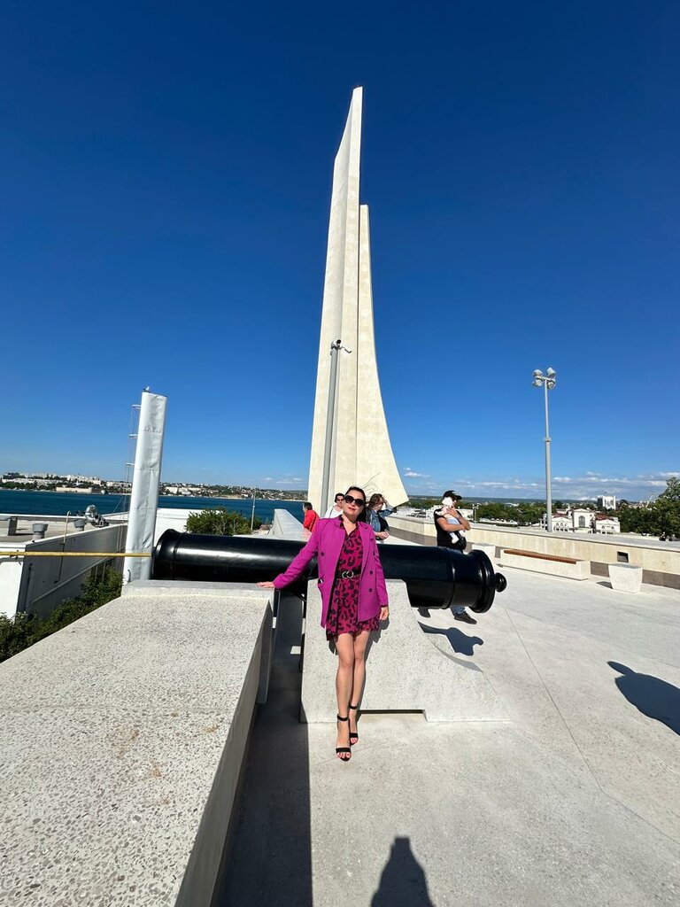Park, sokak heykeli Штык и парус, Sevastopol, foto