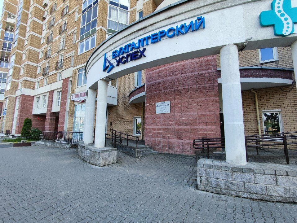 Bina, site yönetimi Тивали-83, Minsk, foto