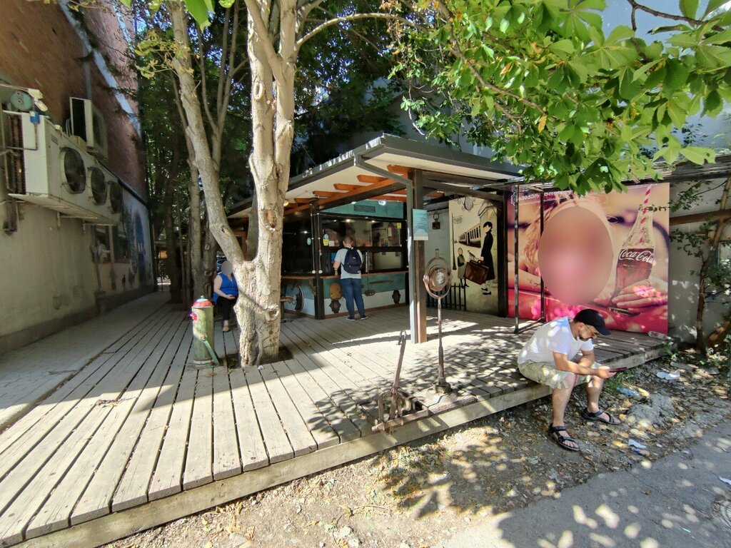 Fast food Baker Street, Tiflis, foto