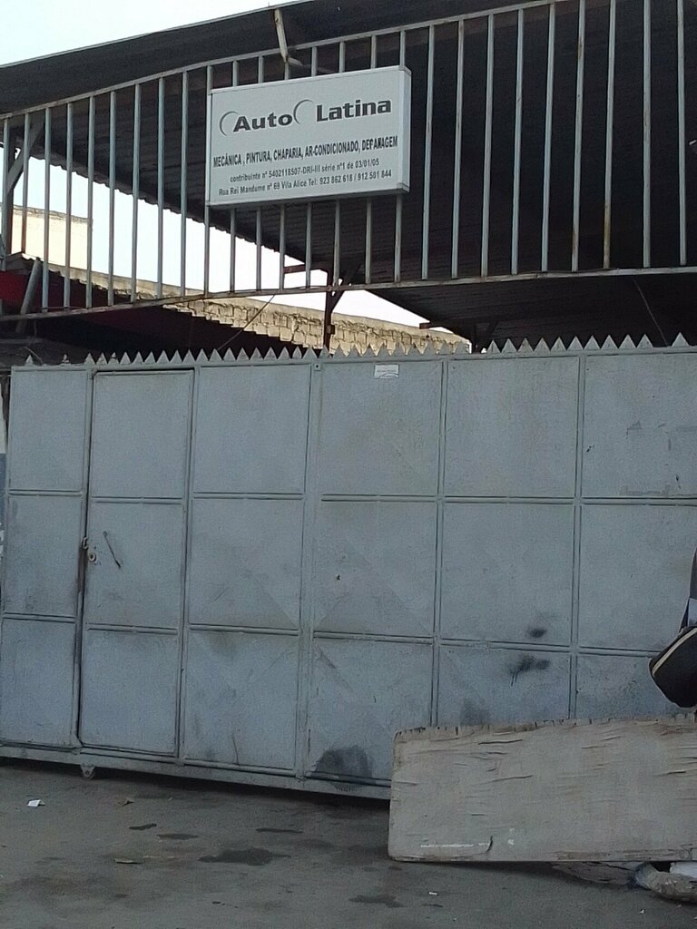 Otomobil servisi Auto Latina, Loanda, foto