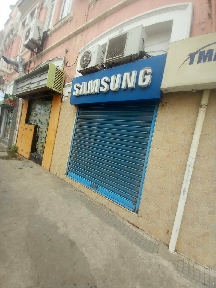 Cep telefonu ve aksesuarları satış mağazaları Samsung, Loanda, foto