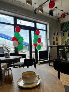 Coffee House 1060 (Zapadnaya ulitsa No:32с2), kahve dükkanları  Aksay'dan
