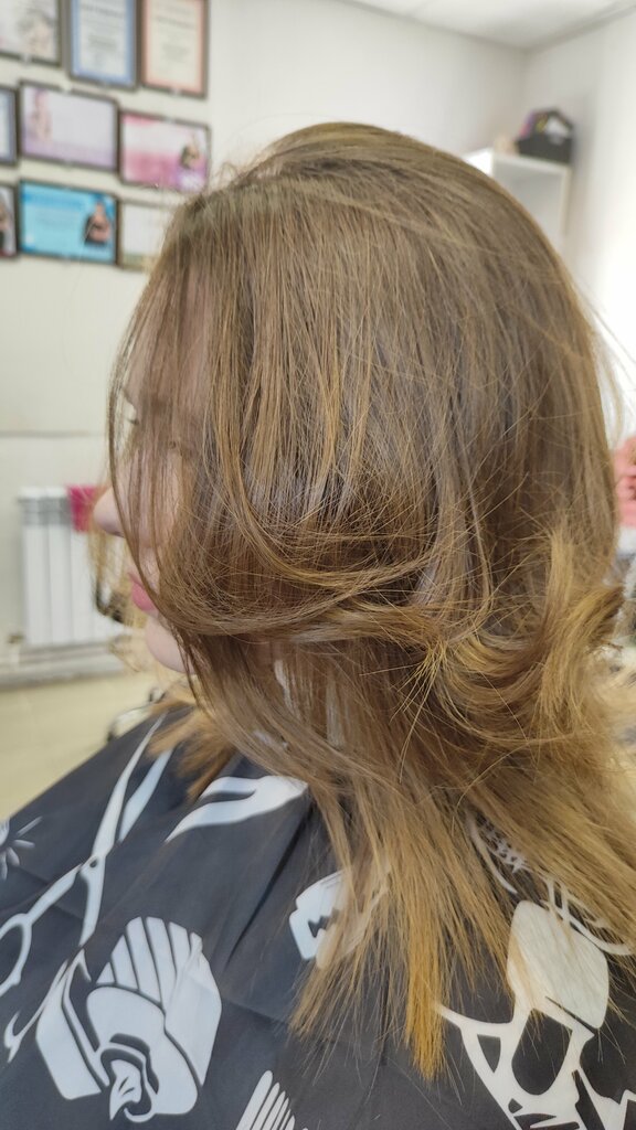 Güzellik salonu Tut-Strigut, Samara, foto