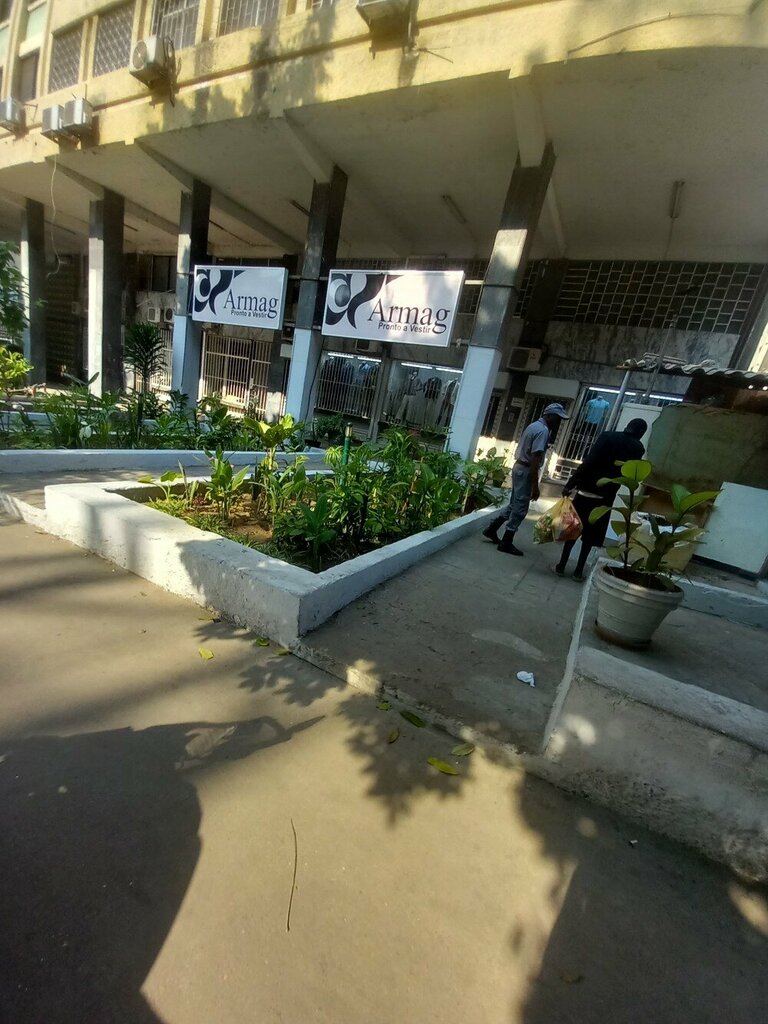 Giyim mağazası Armag, Loanda, foto