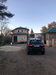 Булочка и Крис (10-ya Tsentralnaya ulitsa No:1А, sadovodcheskiy massiv Novaya Ropsha), pet otel  Saint‑Petersburg ve Leningradskaya oblastından