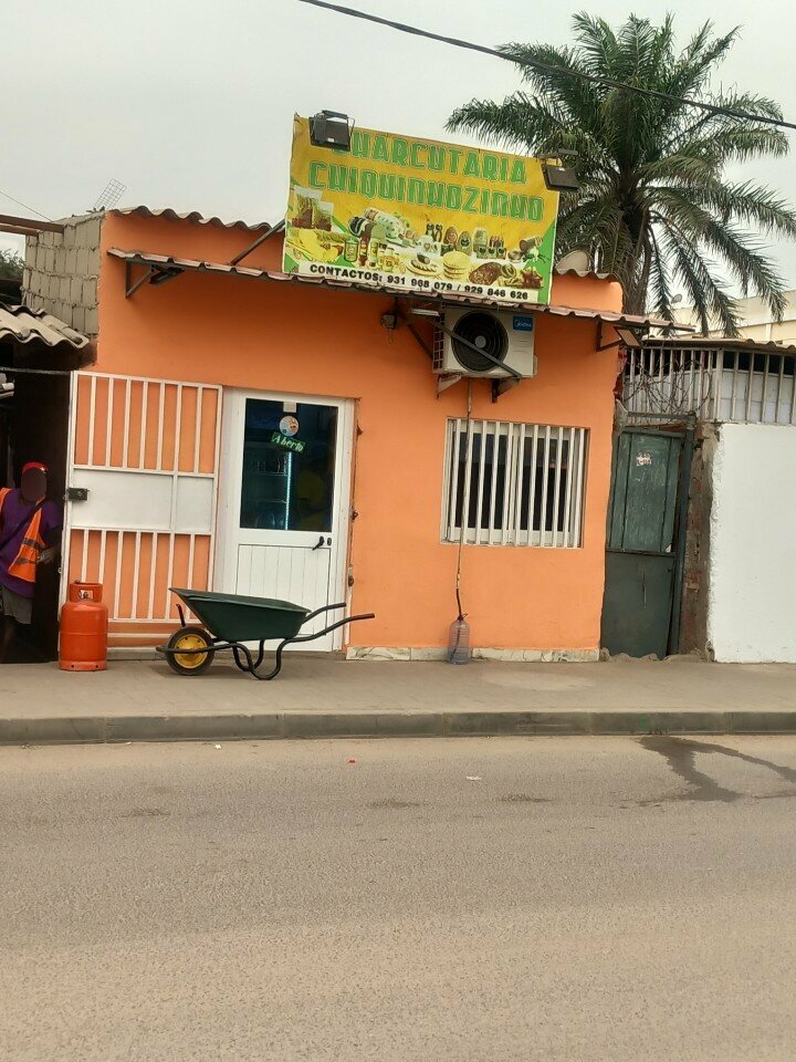 Kasap, şarküteri Chiqinhozinho, Loanda, foto