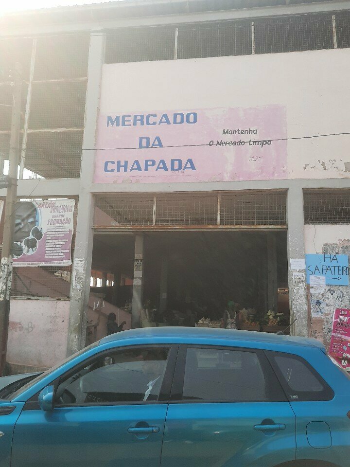 Gıda pazarı Mercado da Chapada, Loanda, foto