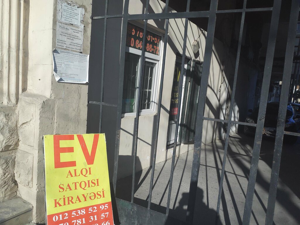 Emlak ofisi Ev alqi-satqisi, Bakü, foto