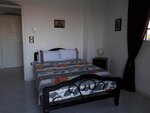 Angel Eyes House (Qina Governorate, Luxor), daireler  El‑Uksur'dan