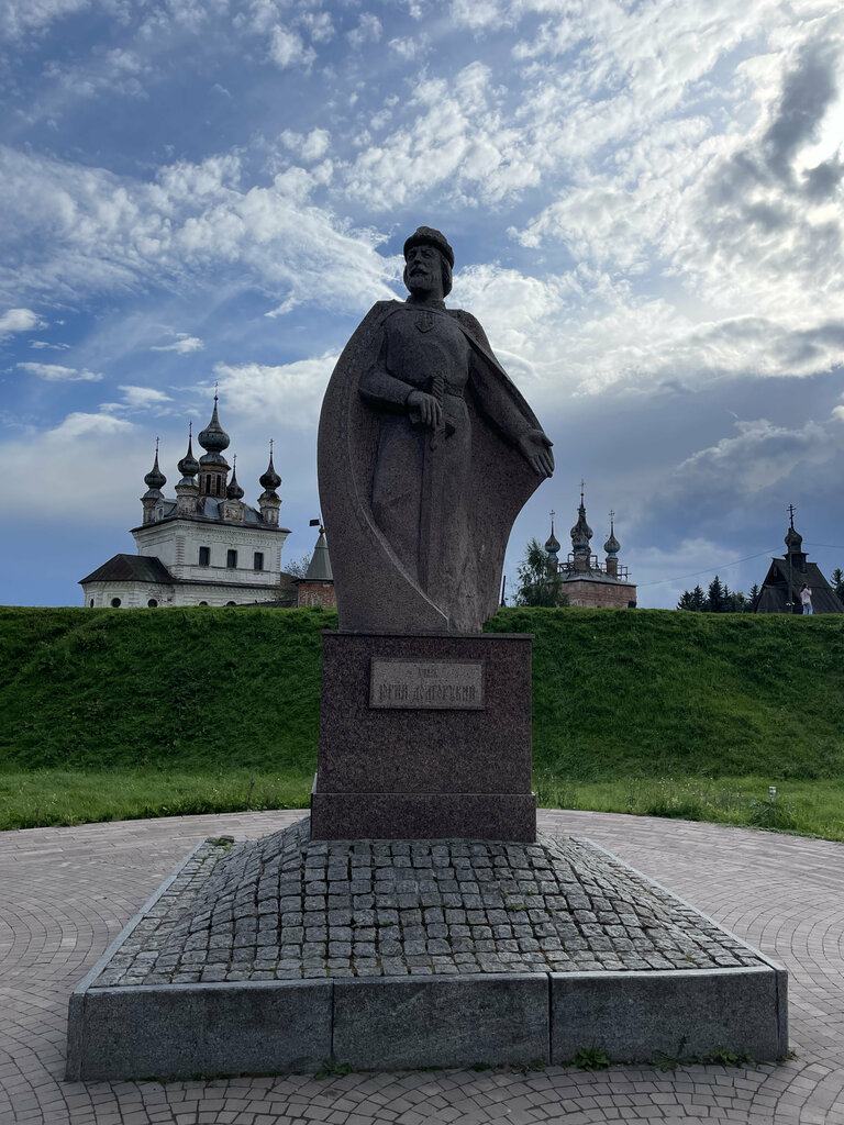 Anıt, heykel Юрий Долгорукий, Yuryev‑Polski, foto