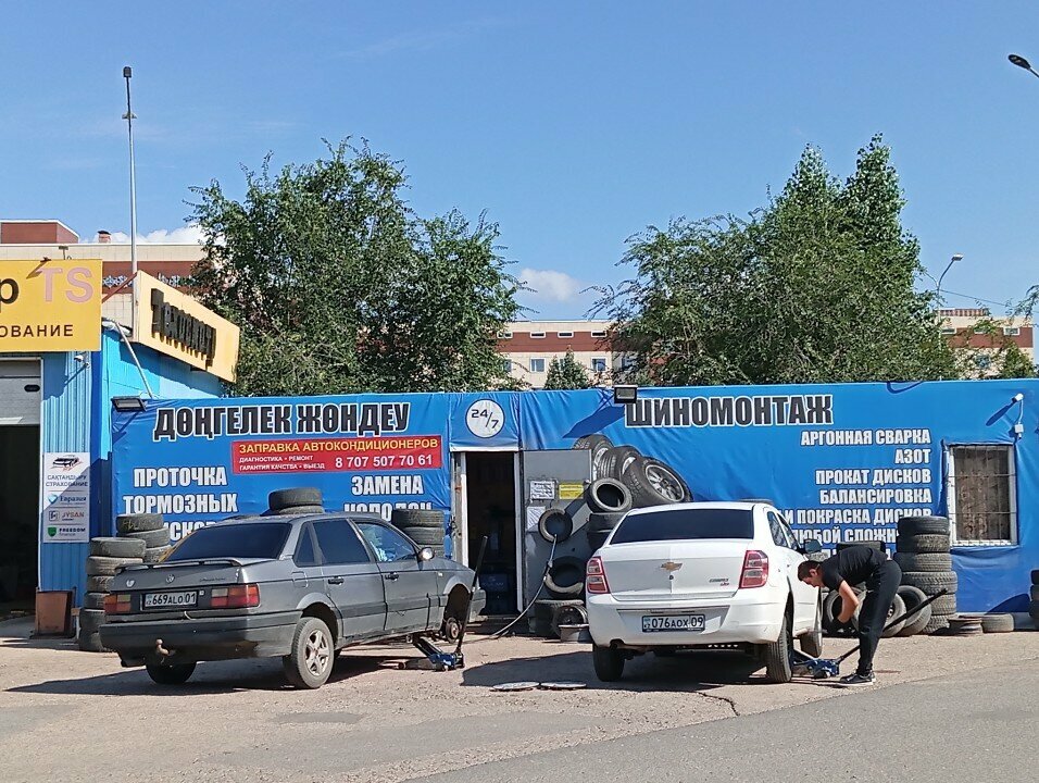 Oto lastik tamiri Tire service, Astana, foto