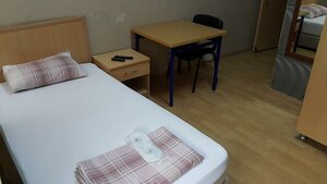 Öğretmen Evi Ve Akşam Sanat Okulu (Kütahya, Simav, Hisarardı Mah., Osmanbey Cad.), otel  Simav'dan