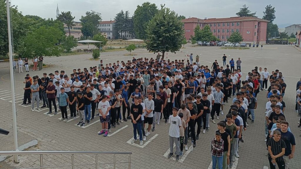 Fen lisesi, sosyal bilimler lisesi Mustafakemalpaşa Mesleki ve Teknik Anadolu Lisesi, Mustafakemalpaşa, foto